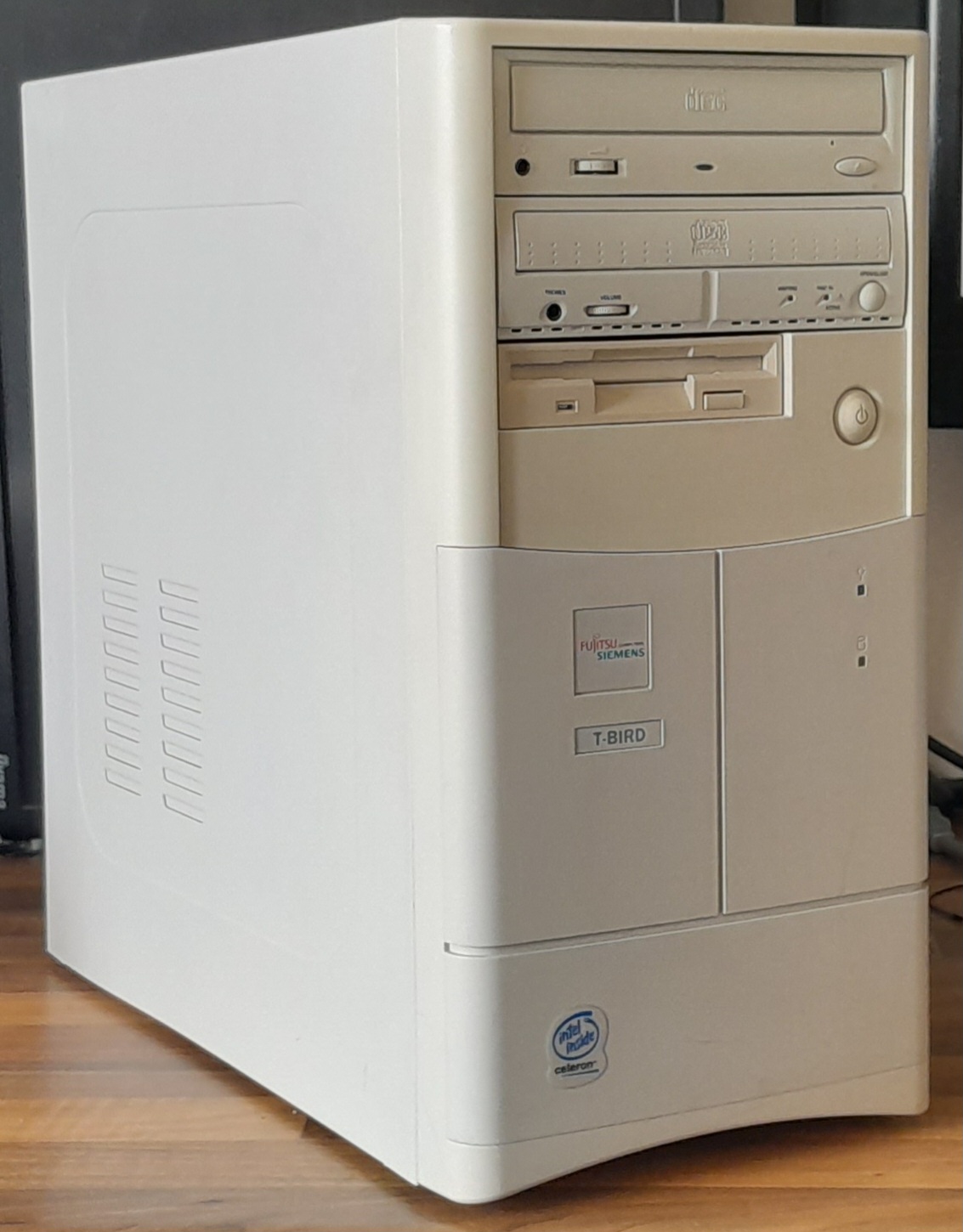 museum/pc | Majenko Technologies